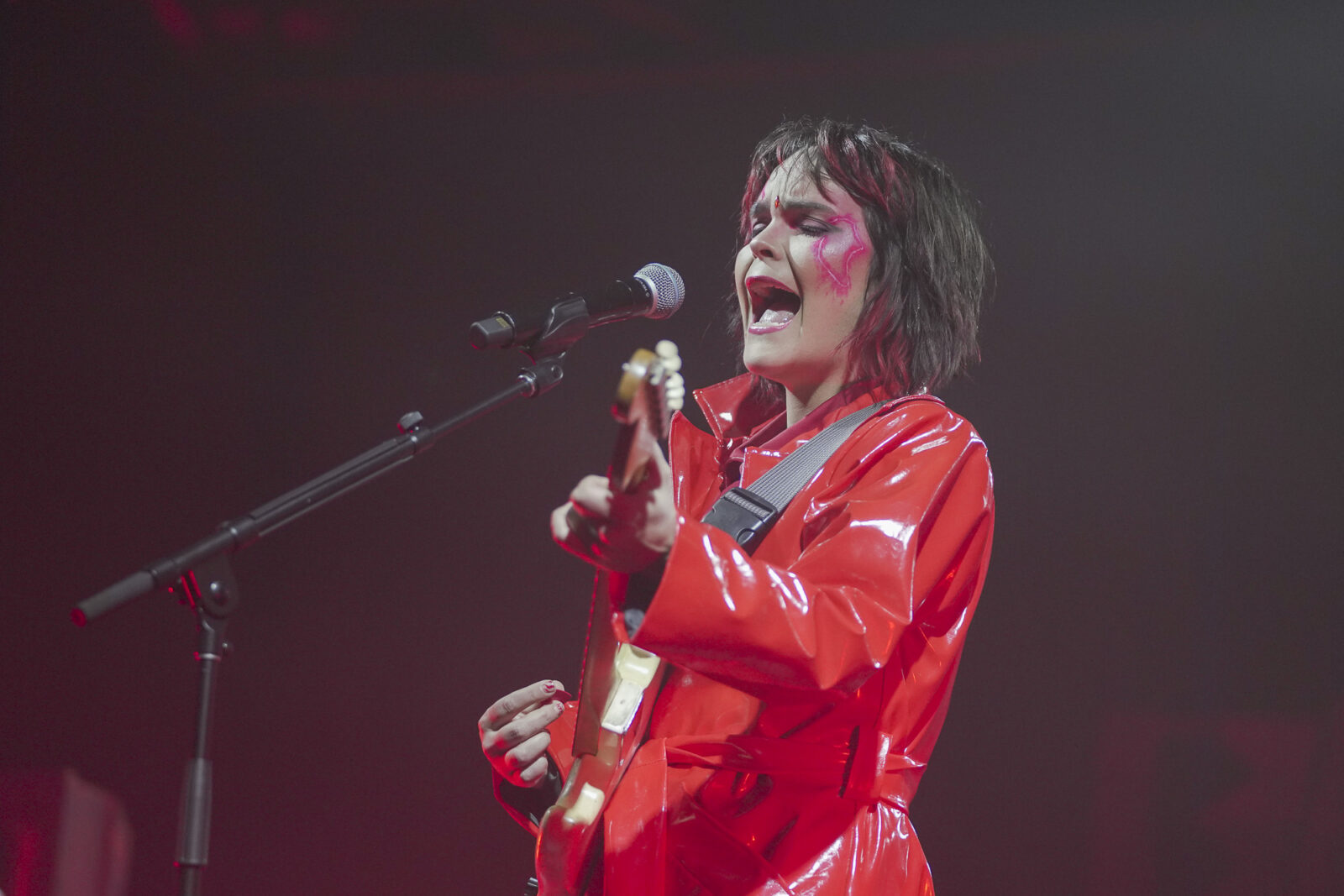 Camila Moreno en Teatro La Cúpula: En el reino del riesgo y la ...
