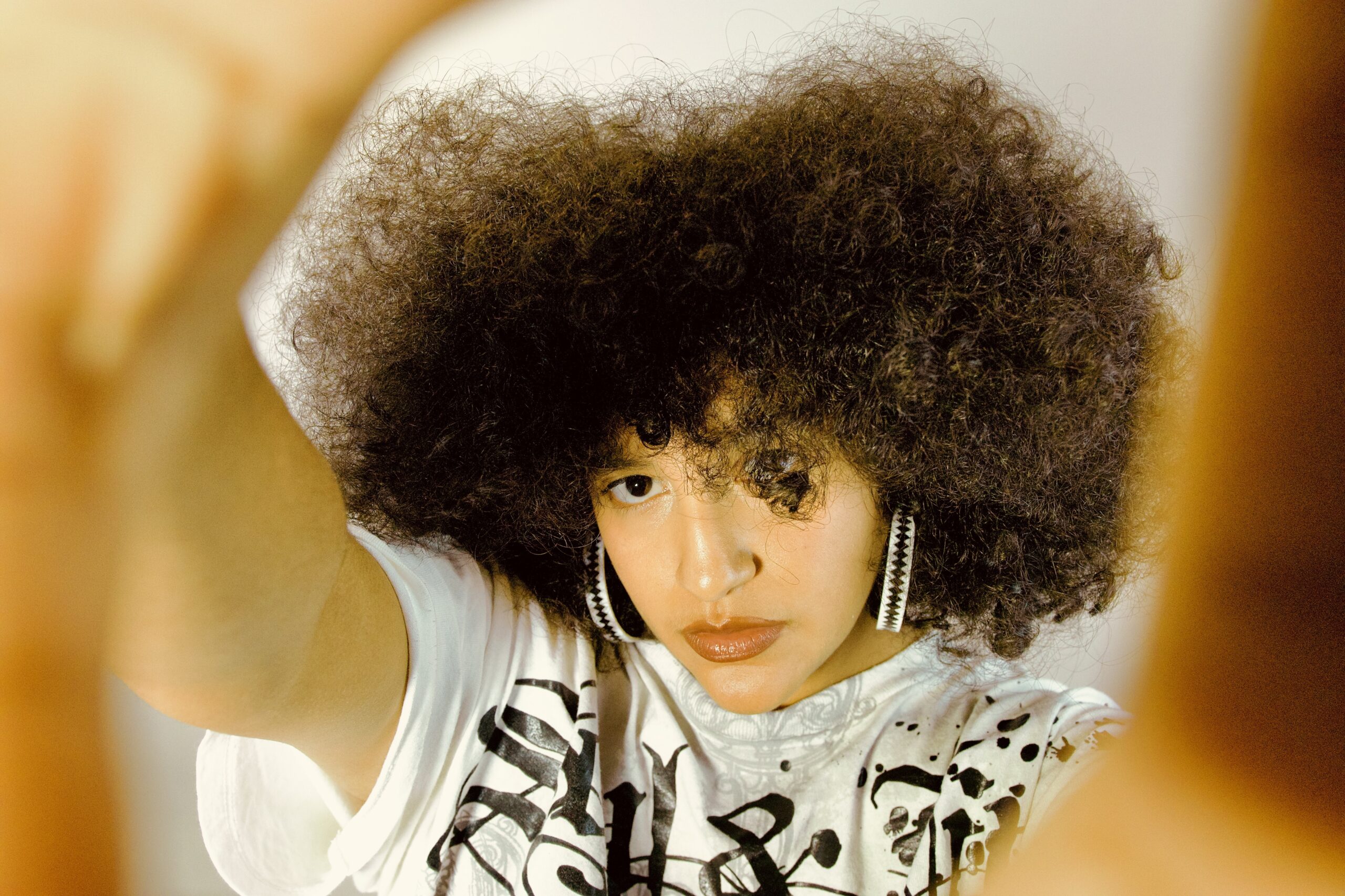 Conoce a Nekki: una de las voces más prometedoras del género urbano ...