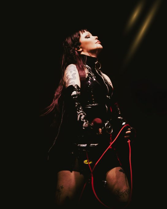 Alice Glass en Chile: La voz del Electropop desatando la locura en su ...
