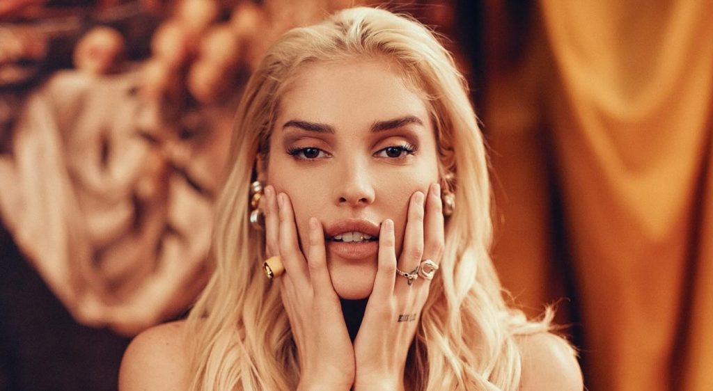 Elena Rose vuelve a Chile con su "Bendito Tour de Verano" - Música y ...